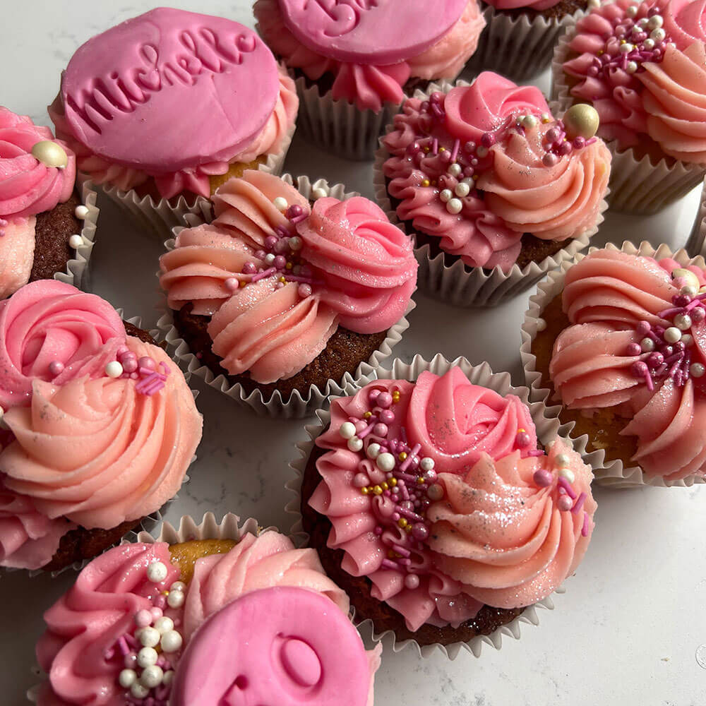 Niamh's Nibbles | Custom Cakes